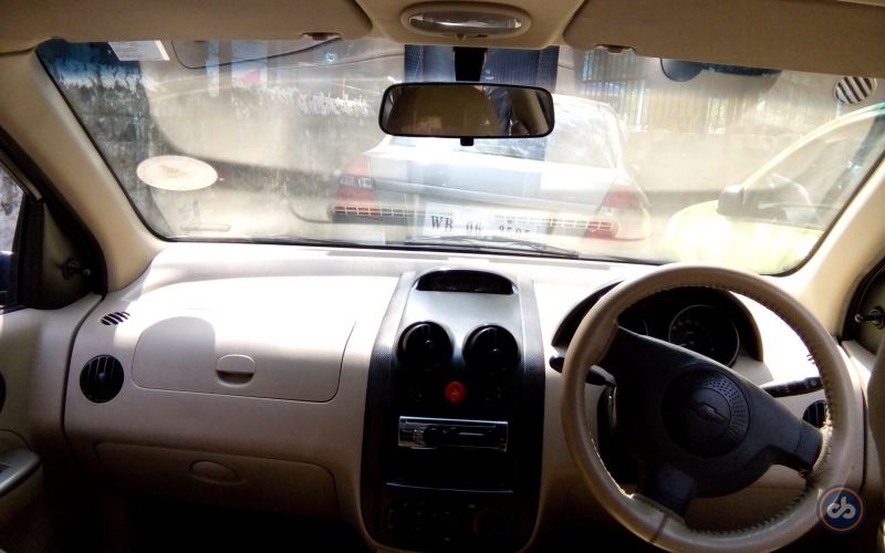 Used Chevrolet Aveo UVA 1.2 LS in Kolkata 2010 model, India at Best Price.