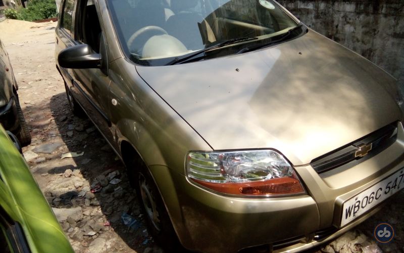 Used Chevrolet Aveo UVA 1.2 LS in Kolkata 2010 model, India at Best Price.