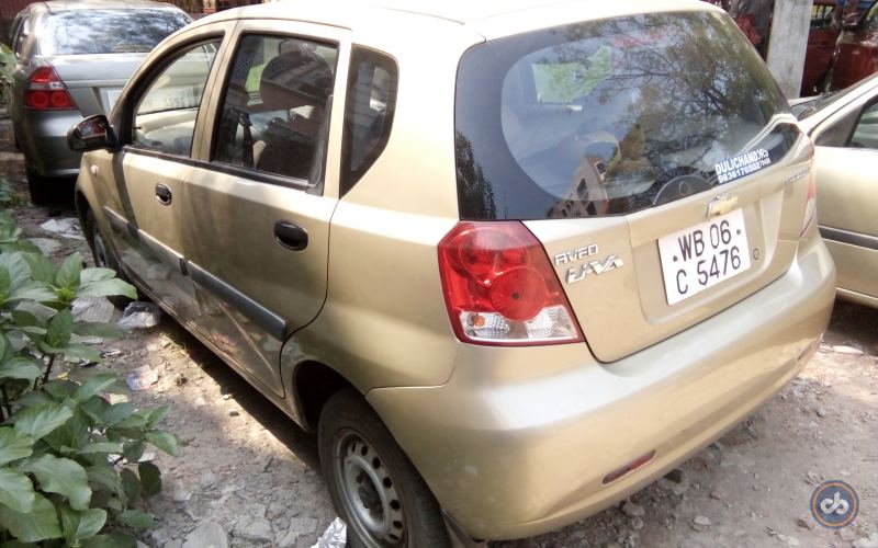 Used Chevrolet Aveo UVA 1.2 LS in Kolkata 2010 model, India at Best Price.