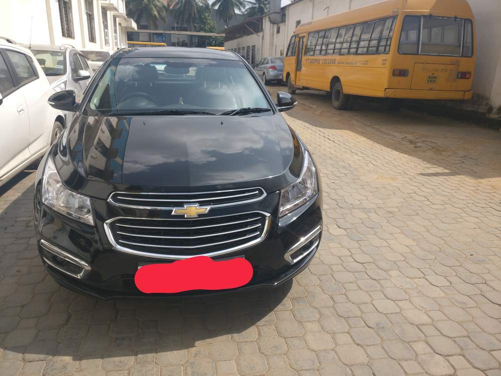 Used Chevrolet Cruze 2.0 LTZ MT BS4 in Bangalore 2017 model, India at Best Price.