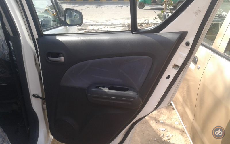 Used Maruti Suzuki Ritz VXI in Ghaziabad 2009 model, India at Best Price.